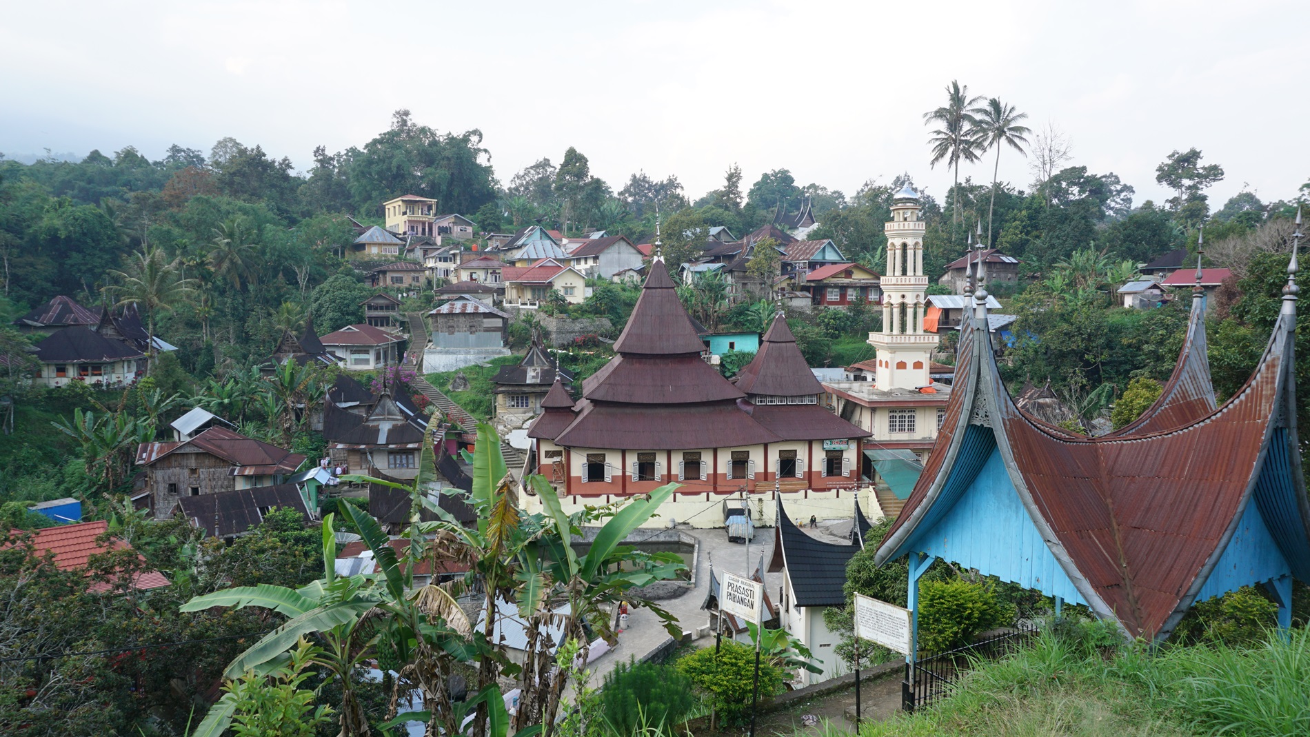 Unmissable West Sumatera, The Land of the Minangkabau - Gaya Travel ...