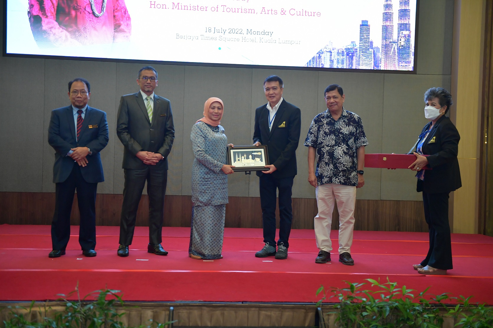 Tourism Malaysia Reconnects Malaysia with Thai Travel Agents ...