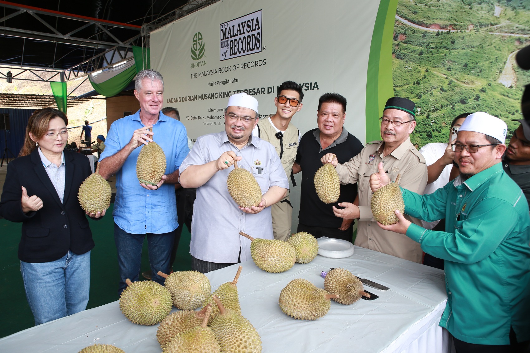 Sindiyan Plantation Awarded for the Largest Musang King Plantation from ...